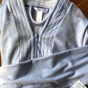 Adonna | Intimates & Sleepwear | Adonna Velour Long Sleeve Robe Nwt ...